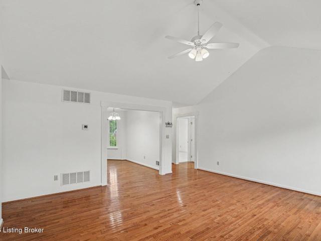 2716 Antone Pkwy