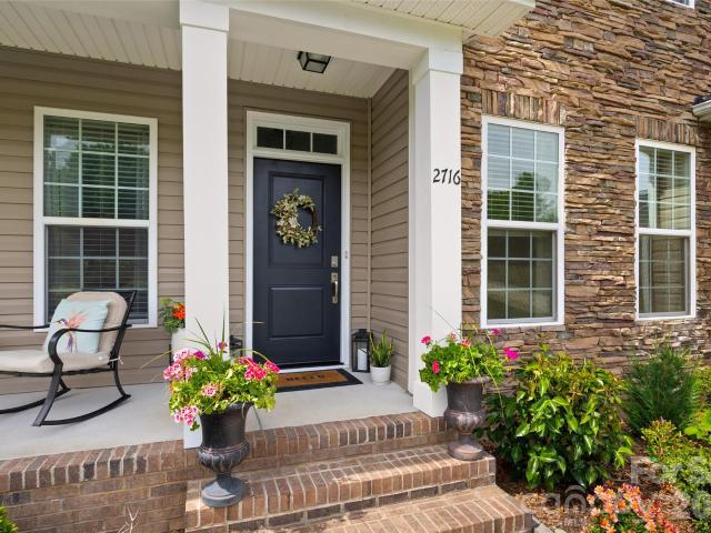 2716 Barwick Lane
