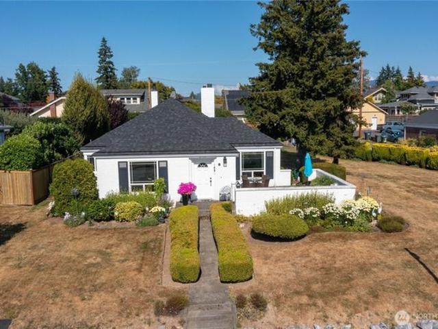 2716 Cornwall Ave, Bellingham, WA 98225
