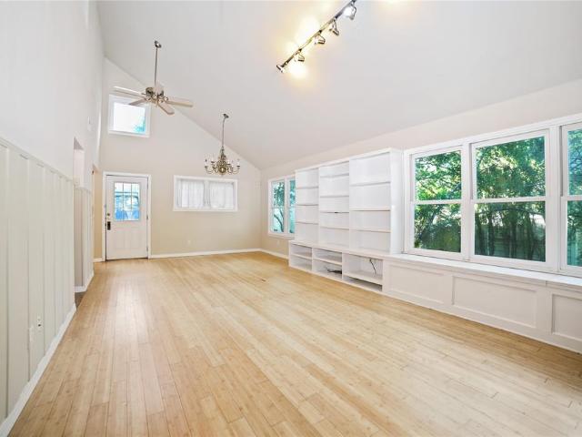 2716 E 22nd St, Unit A, Austin, TX 78722 | MLS #4913 | Compass