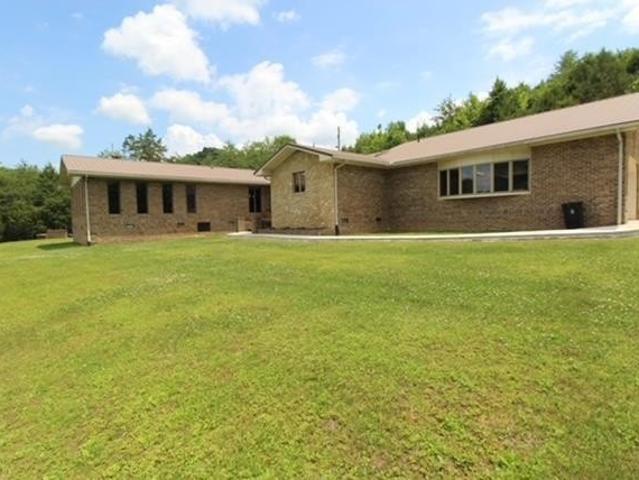 2716 Jennys Crk, Staffordsville, KY 41256