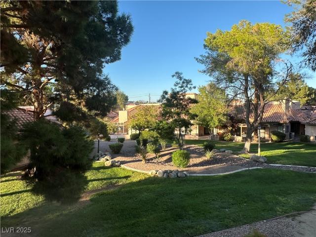 2716 Laguna Shores Ln, Las Vegas, NV 89121 | Compass