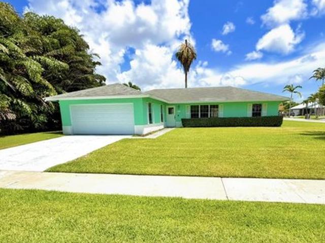 2716 Starwood Cir, West Palm Beach, FL 33406