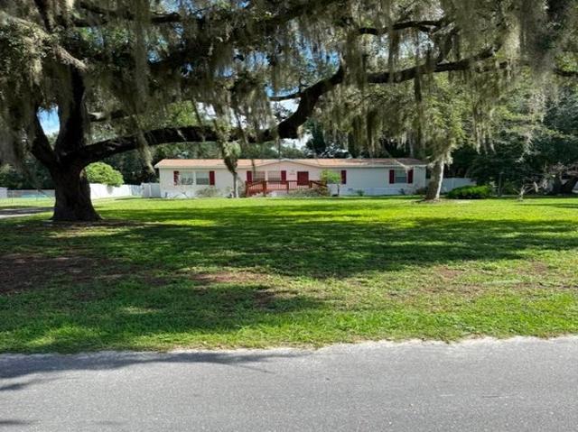 2716 Seminole Trl, Leesburg, FL 34748