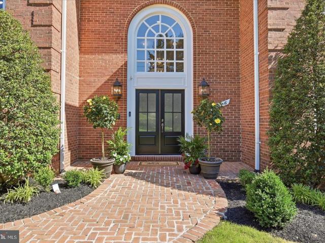 2716 Silkwood Court