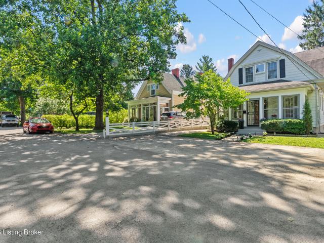 2716 Victor Pl