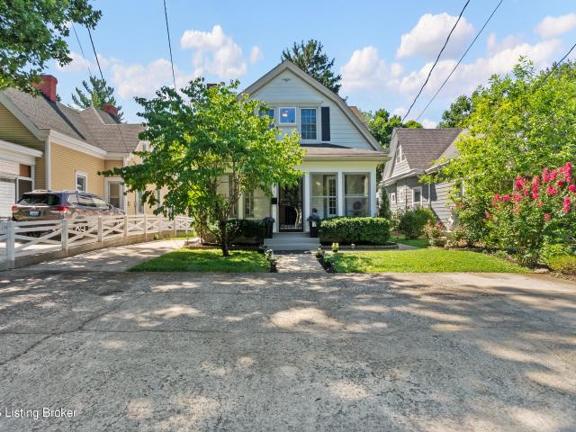 2716 Victor Pl