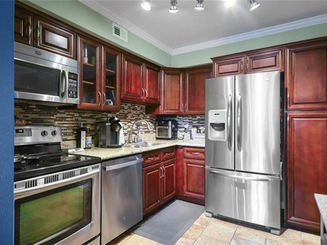 2716 Whitney Place # 620