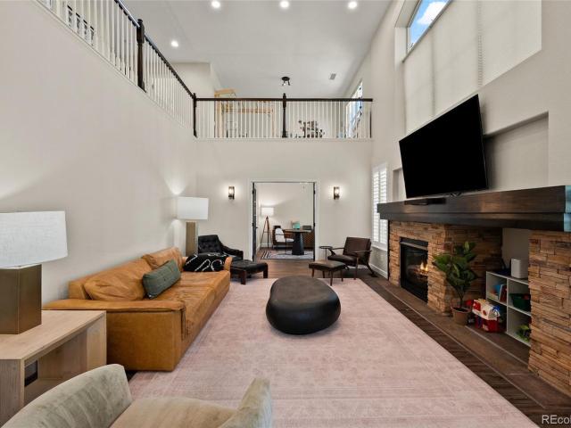 27173 E Ontario Place
