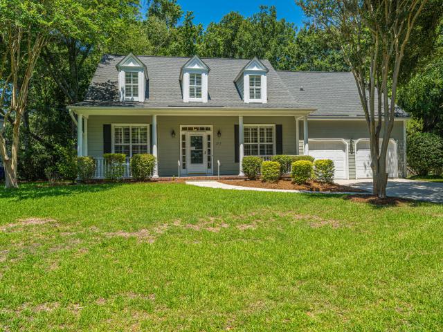 2717 Merwether Lane