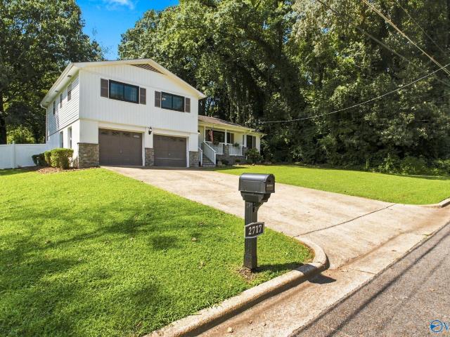 2717 Mountain Park Circle NW