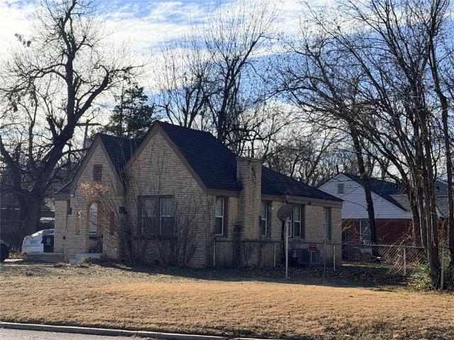 2717 N Drexel Boulevard