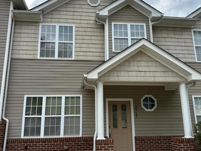 2717 Andover Glen Rd, Raleigh, NC 27604