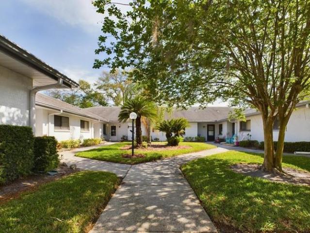 2717 Countryside Blvd #104, Clearwater, FL 33761