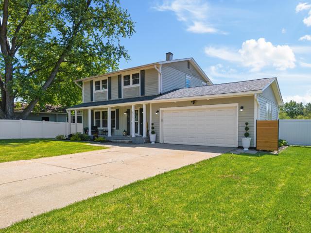 2717 E 37th Street