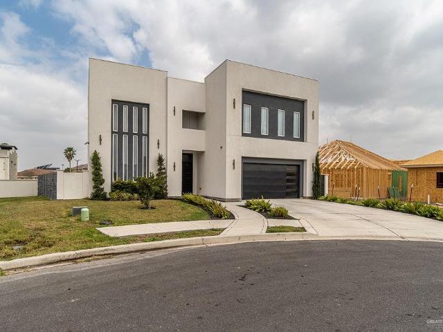 2717 E Giorgio Drive