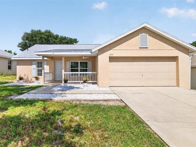 2717 Savannah Dr, Leesburg, FL 34748