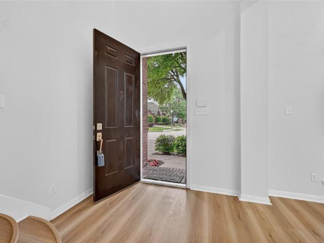 2717 Whispering Trail