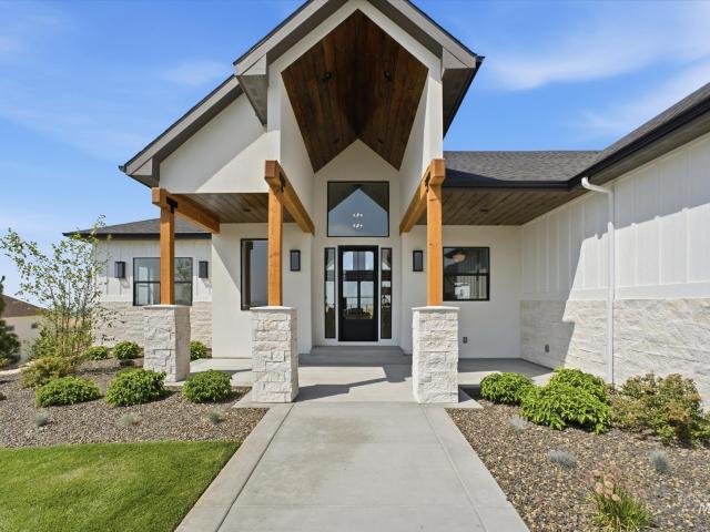 27181 Iron Horse Dr