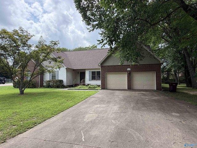 27186 Jarrod Blvd, Harvest, AL 35749