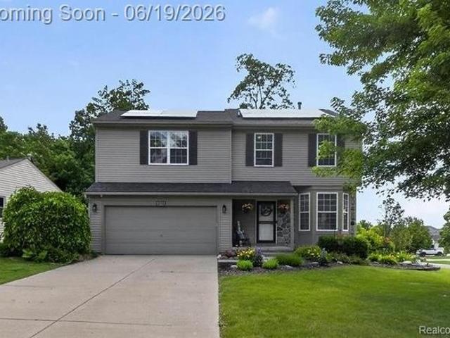2718 Moosewood Dr, Waterford Township, MI 48329