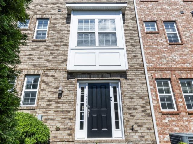 2718 Dracut Ln