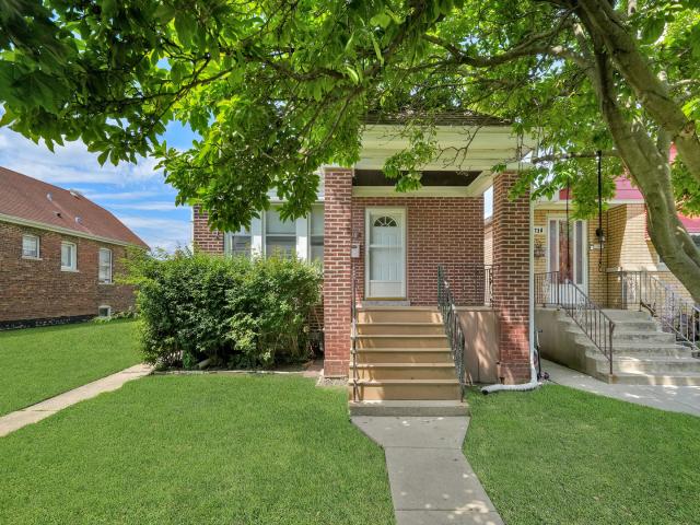 2718 Kenilworth Avenue