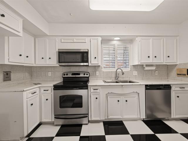 2718 Kissing Camel Ct, Missouri City, TX 77459 | MLS #51205