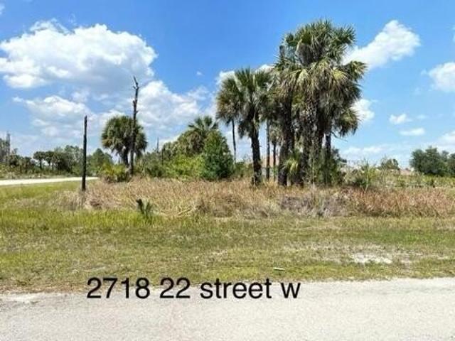 2718 22nd St W, Lehigh Acres, FL 33971