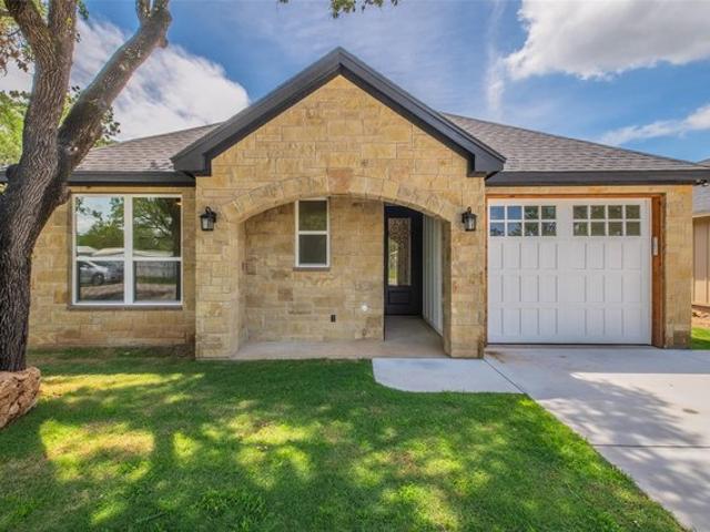 2719 Sycamore Ct, Granbury, TX 76048
