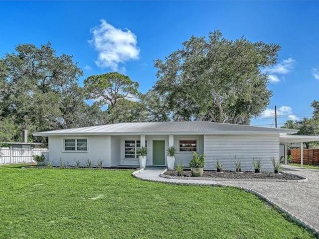2719 Temple St, Sarasota, FL 34239