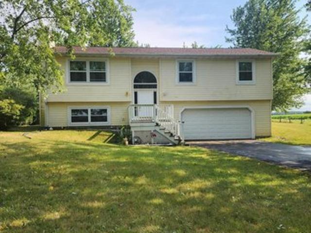 27109 1st St, Brighton, WI 53139
