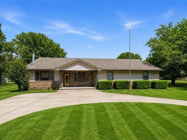 2710 N Michigan St, Pittsburg, KS 66762