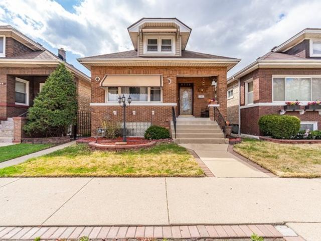 2710 Oak Park Ave, Berwyn, IL 60402