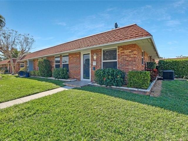 2710 Arbutus St Unit B1, Naples, FL 34112