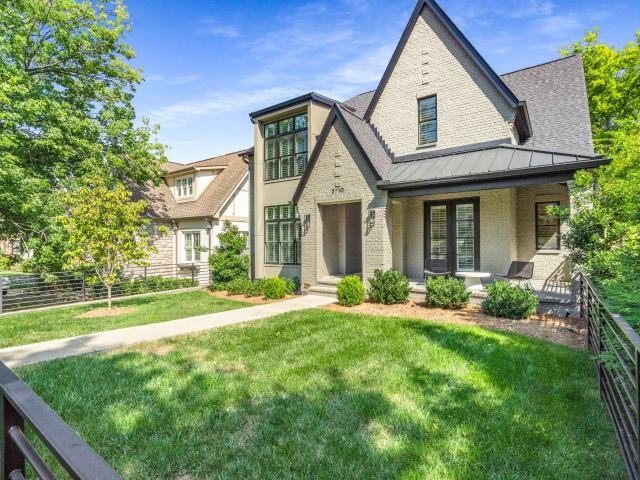 2710 Brightwood Ave