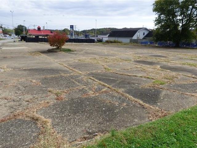 2710 Broadway Avenue Ext, Parkersburg, WV 26101