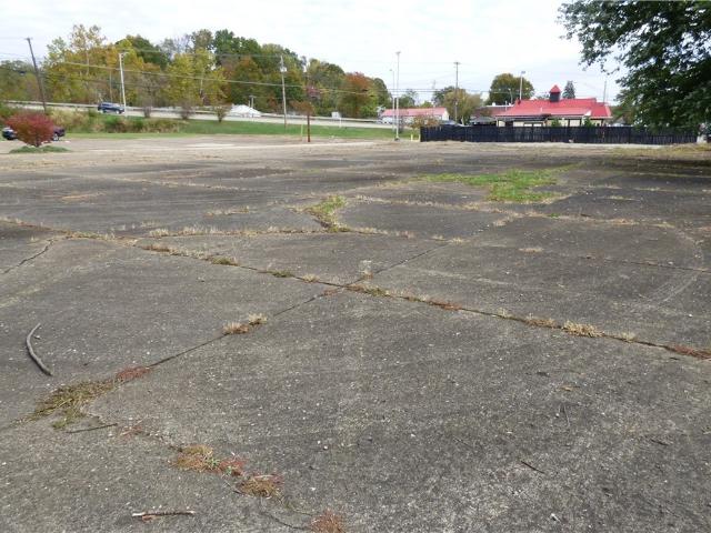 2710 Broadway Avenue Extension