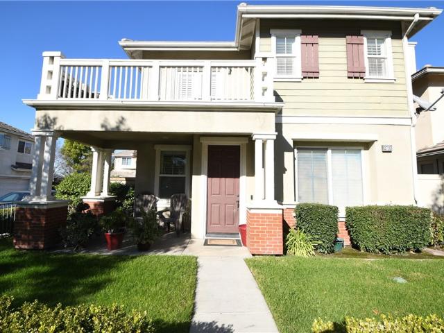 2710 Dumalski St, Lakewood, CA 90712 | MLS #SB26001 | Compass