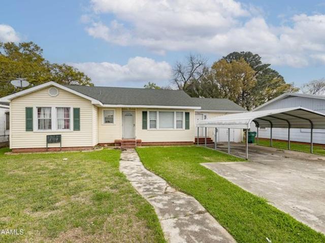 2710 Dalbor St, Jeanerette, LA 70544