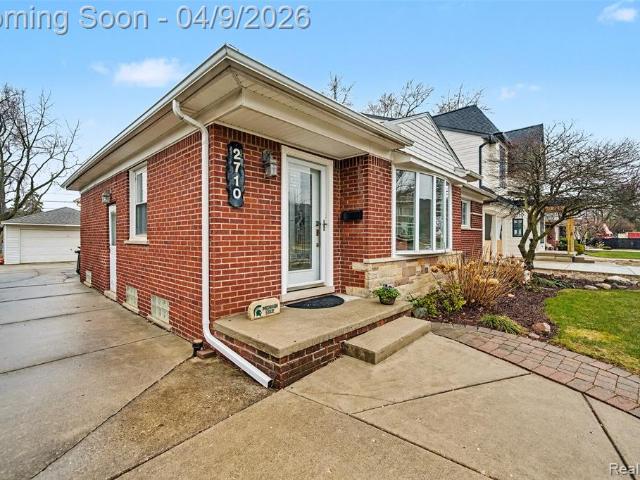 2710 Dorchester Road
