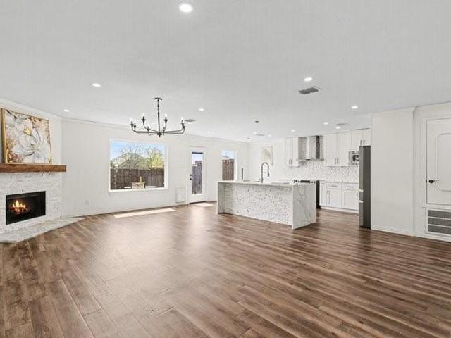 2710 Gold Hill Drive