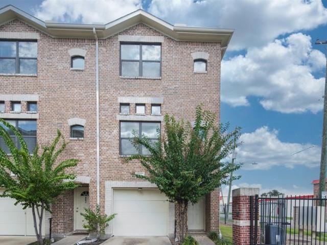 2710 Hullsmith Dr Apt 901, Houston, TX 77063