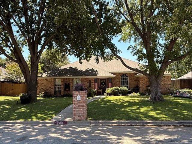 2710 Hunters Run, Brownwood, TX 76801