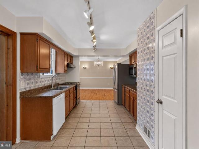 2710 Sun Valley Drive