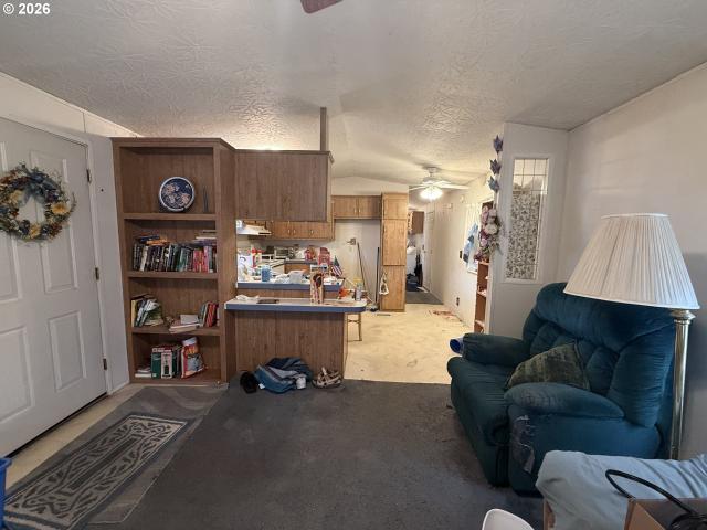 2710 se courtney ave # 27
