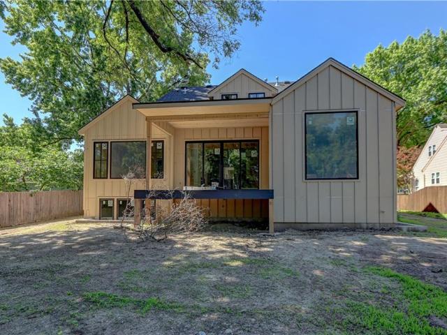 2710 W 49th Street