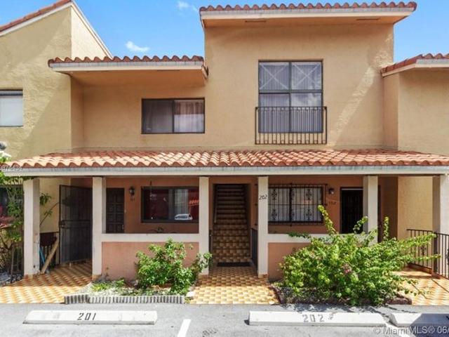 2710 W 60th Pl Apt 202, Hialeah, FL 33016