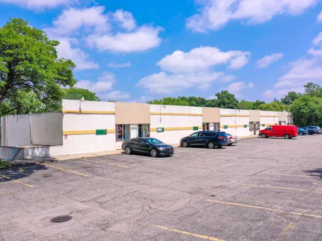 2710 W Court #11 & #12 Street # Units 11 & 12