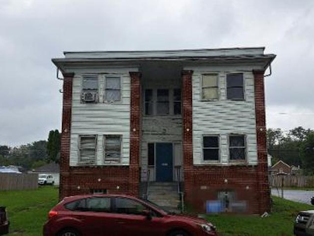 2710 Walnut Ave
